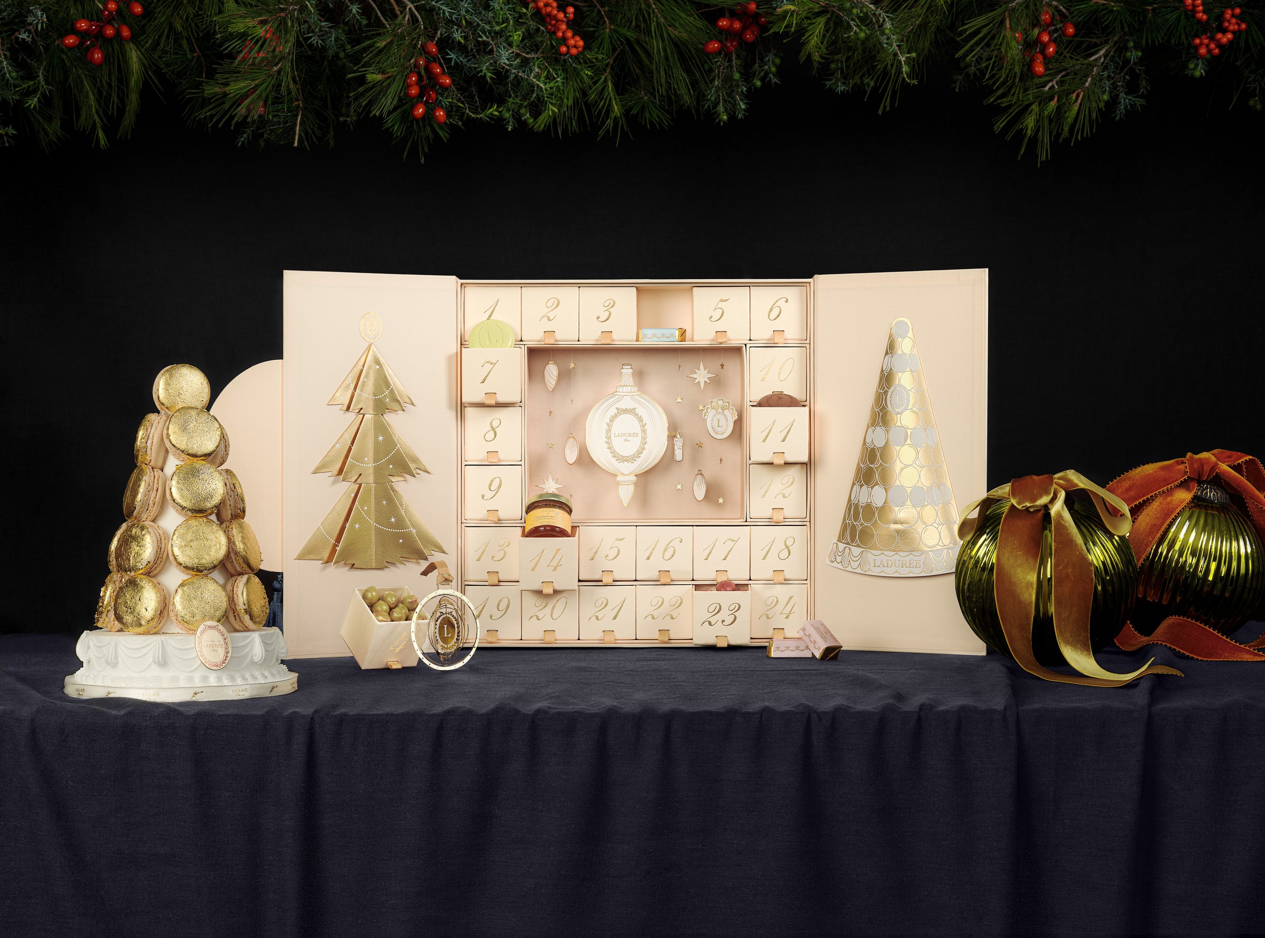 Ladurée Deutschland - feinste französische Macarons – LADURÉE GERMANY