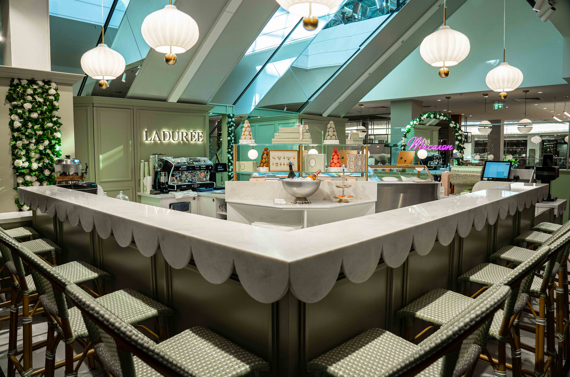 Ladurée Deutschland - feinste französische Macarons – LADURÉE GERMANY